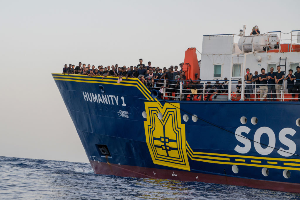 Humanity 1: Gerettete dürfen an Land - SOS Humanity