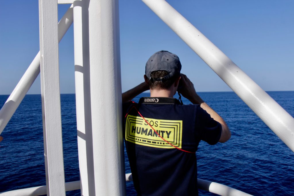 Tatort Mittelmeer: Wie die Crew der Humanity 1 eine illegale Rückführung nach Libyen bezeugt ...