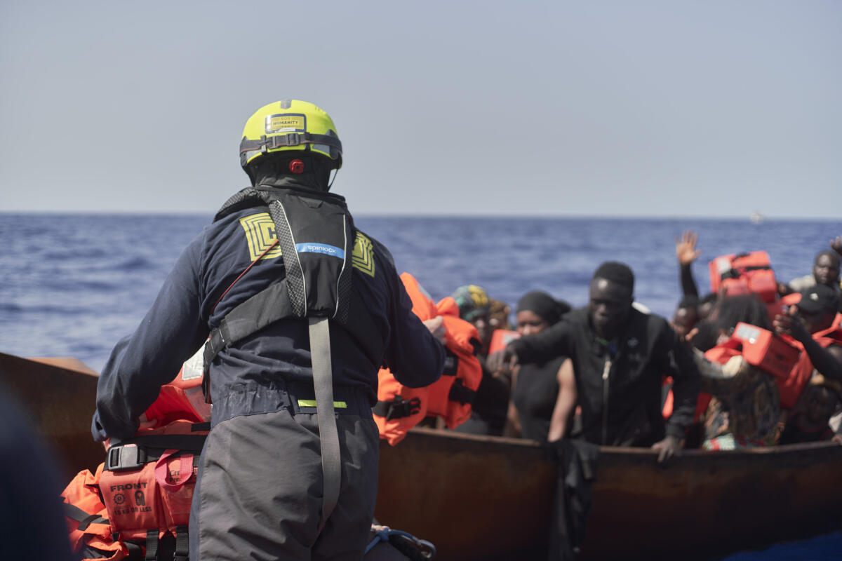 About us - SOS HUMANITY