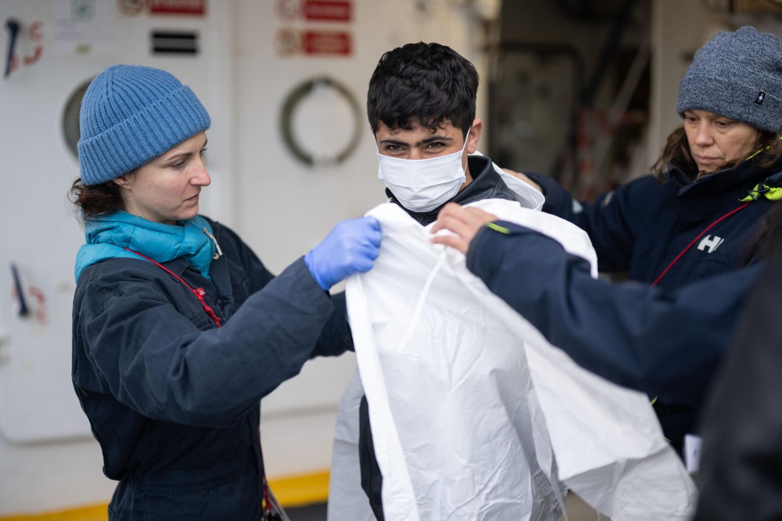 Our crew - SOS HUMANITY